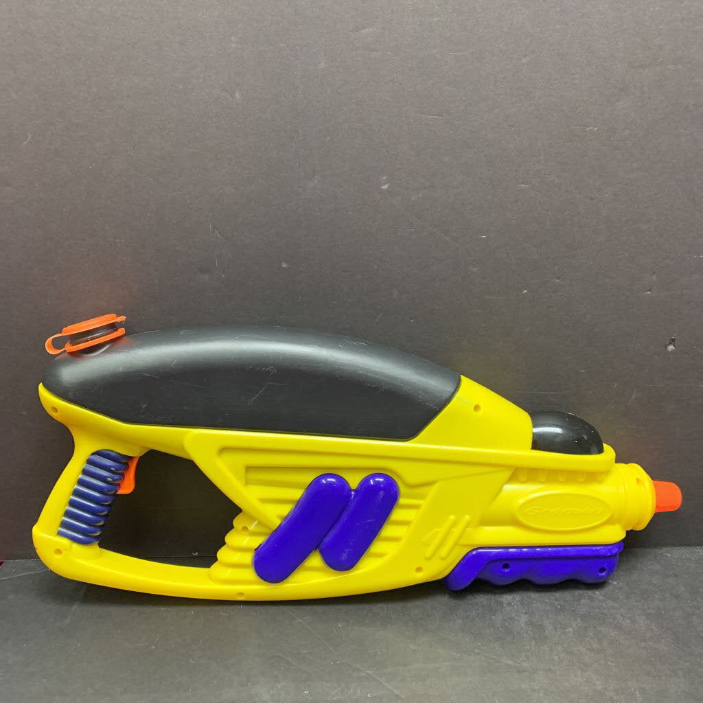 Water Warriors Gremlin Water Gun – Encore Kids Consignment