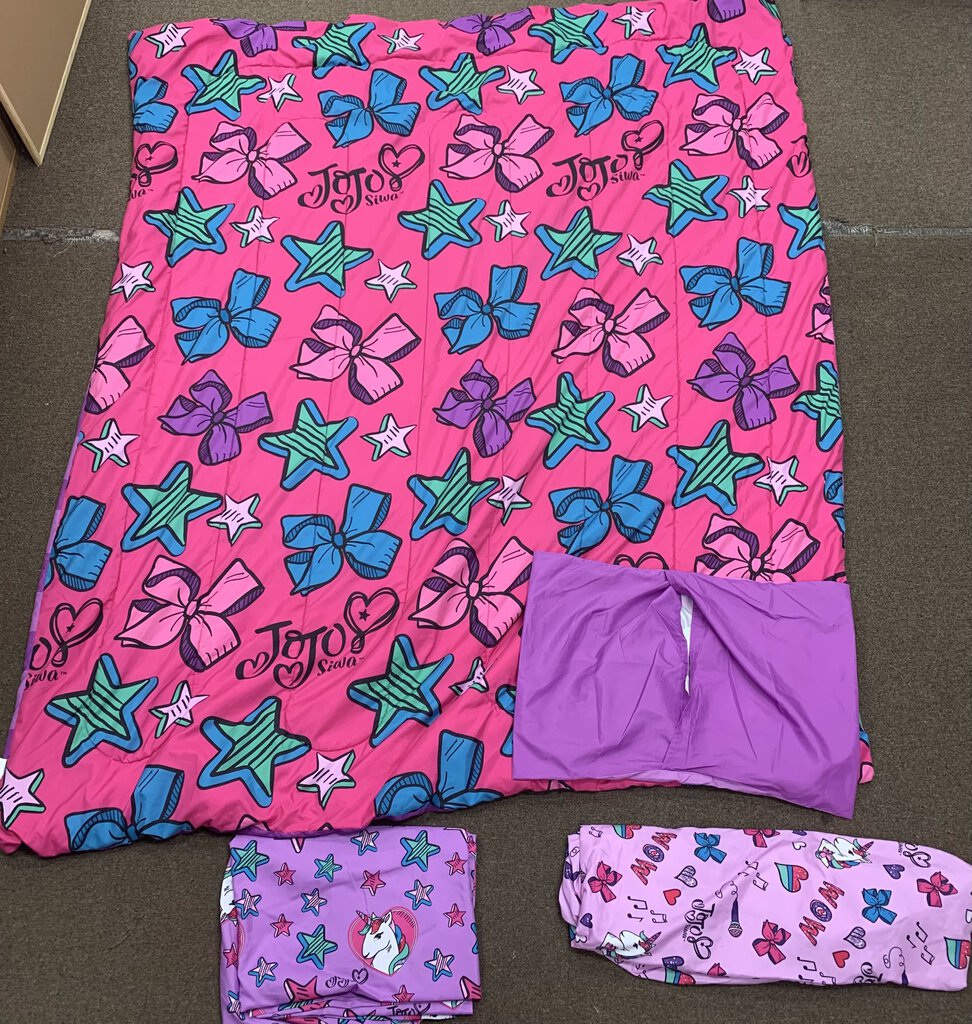 Reversible 4pc Comforter Set – Encore Kids Consignment